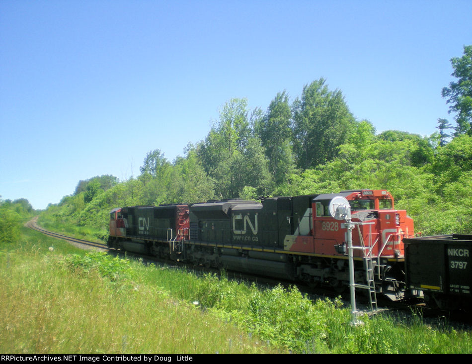 CN 8928